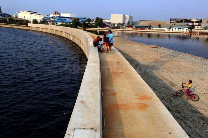Proyek Tanggul Laut Raksasa Rp1.750 Triliun, Pengusaha Tunggu Imbal ...