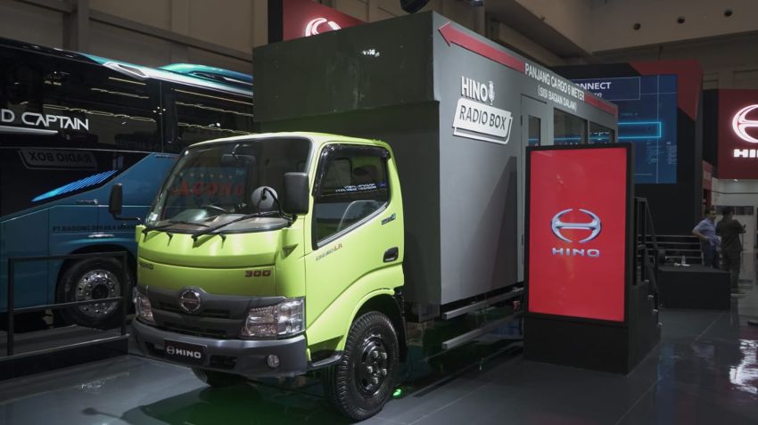 Hino300 Series 136 MDLR Tebar Pesona di GIIAS 2025 - Ruang Bibir