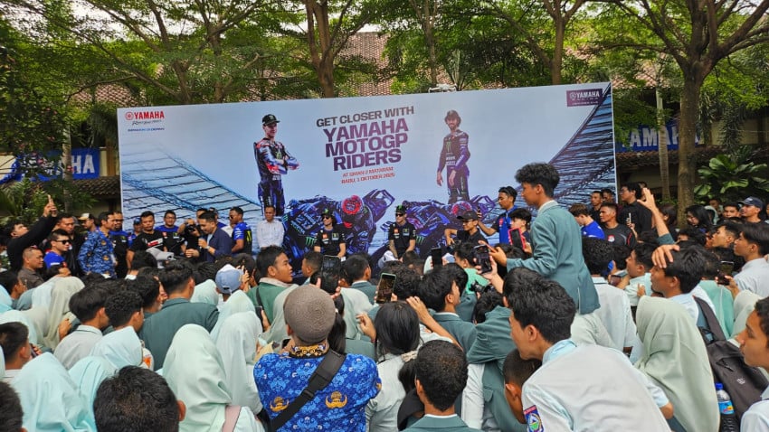 Disambut Siswa SMA 2 Mataram, Ini yang Dilakukan Fabio Quartararo dan ...