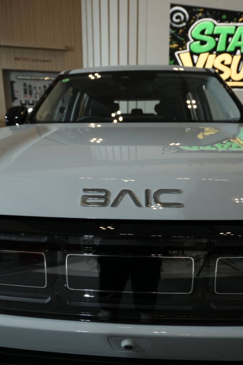 BAIC BJ30 Hybrid FWD 4x2 Tebar Pesona di GJAW 2025 - Ruang Bibir