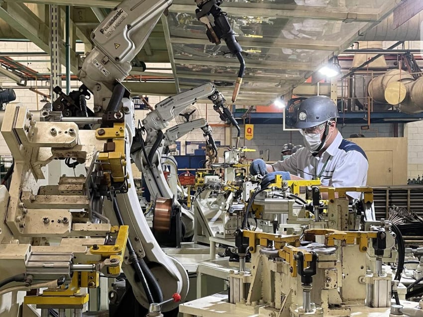 Dharma Polimetal Optimistis Capai Target Penjualan Rp6 Triliun di 2025 ...